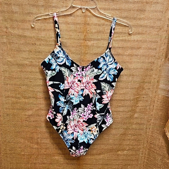 Sand flower | Swim | Sand Flower M8 Black Floral Bathing Suit Nwt ...